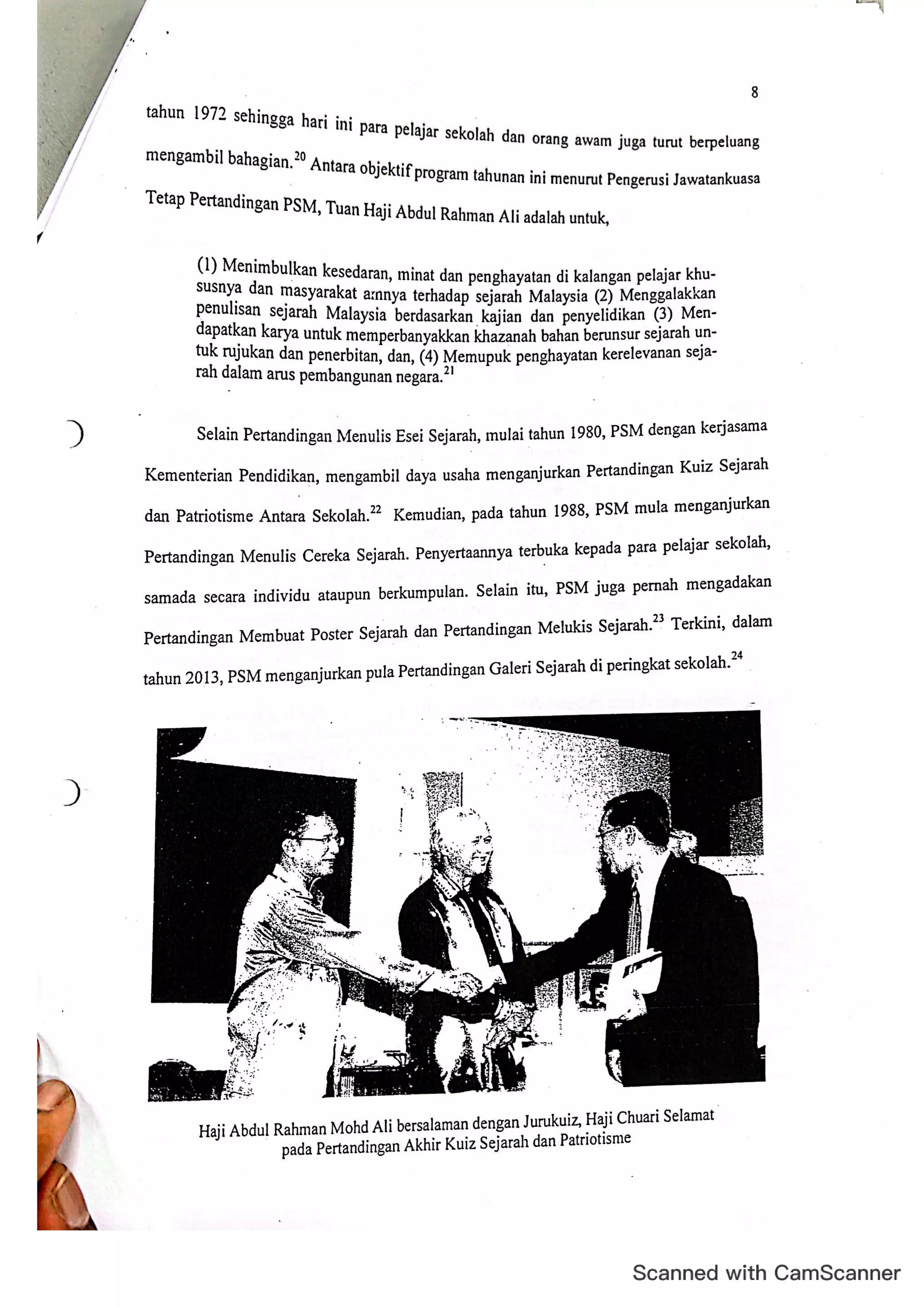 Contoh Esei ilmiah KK Sej.pdf