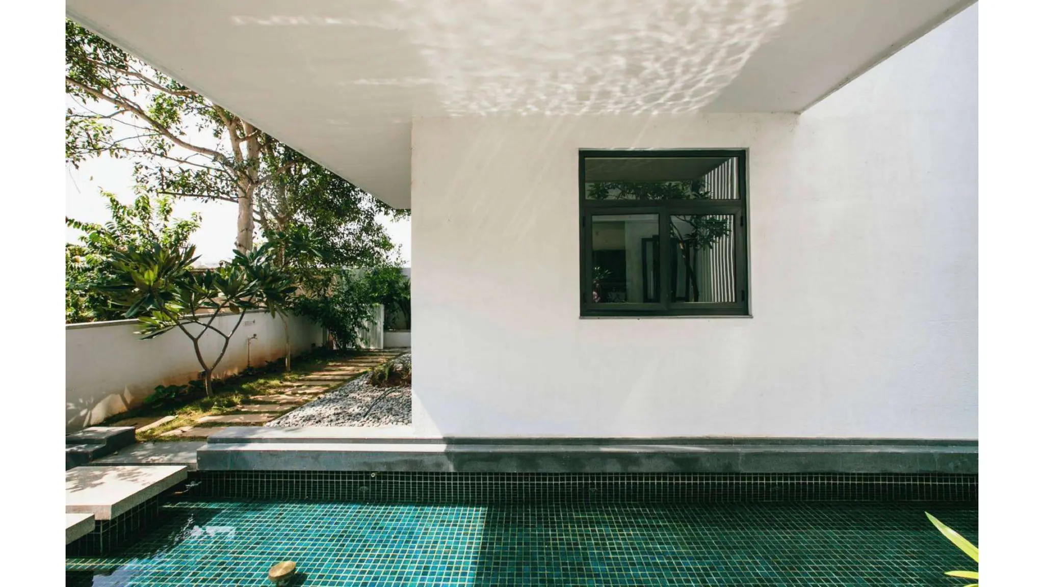 Case Study of Courtyard House - MaHi.pptx