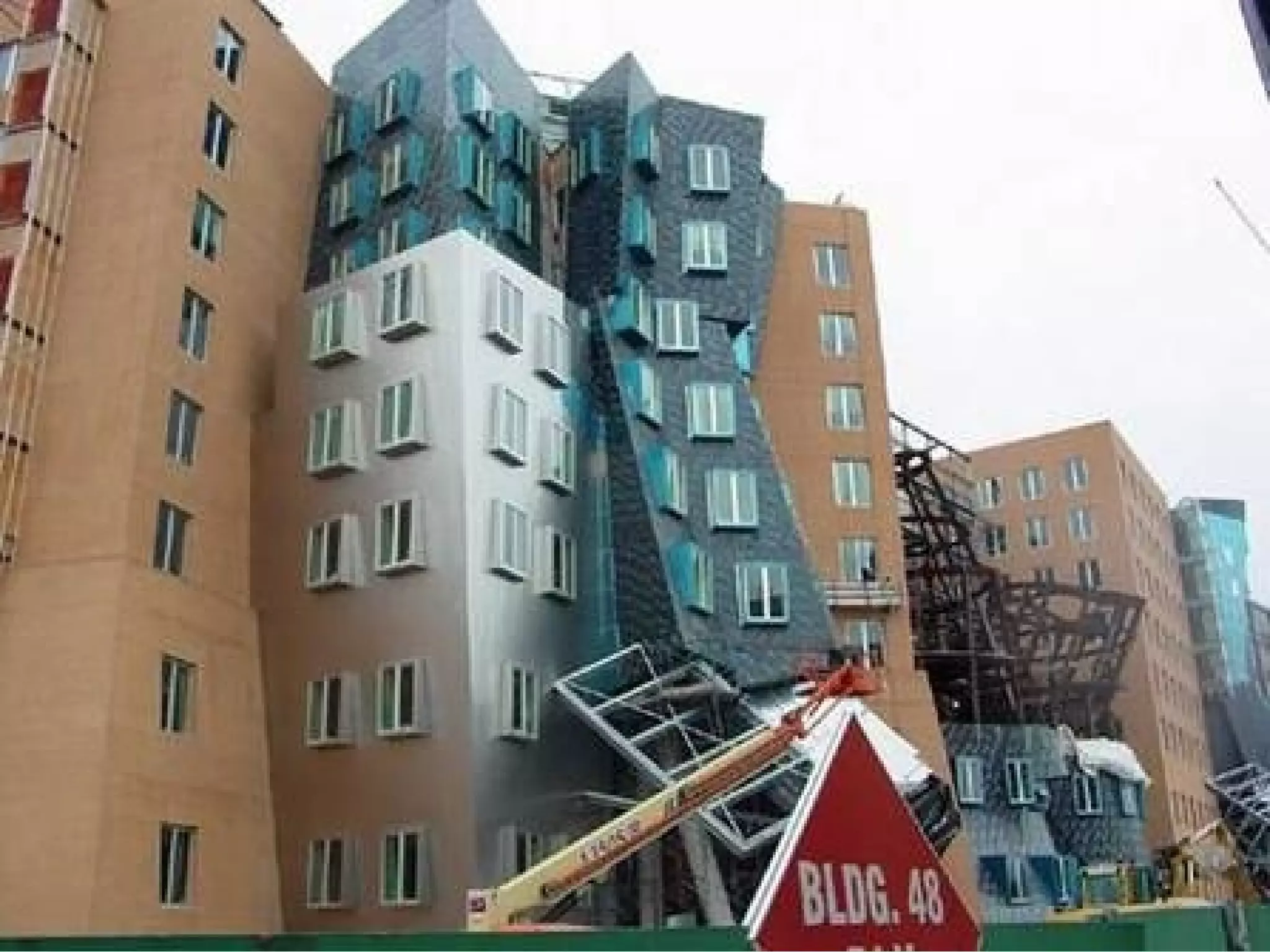 Crazy House Design | PPT