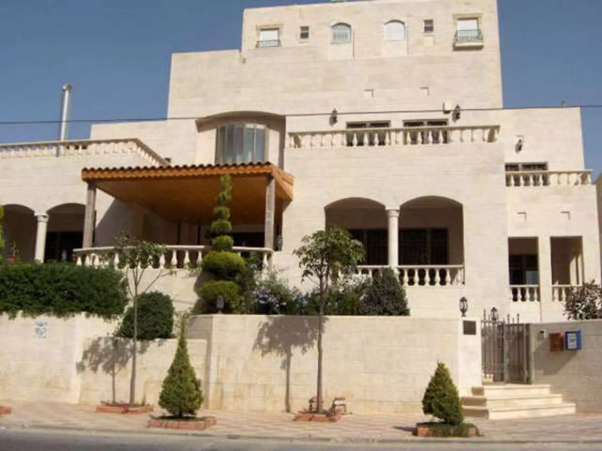 Cultural impressions of the middle east 2011 | PPTX