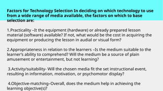 Curr-The role of Technology in Delivering The Curriculum (1).pptx