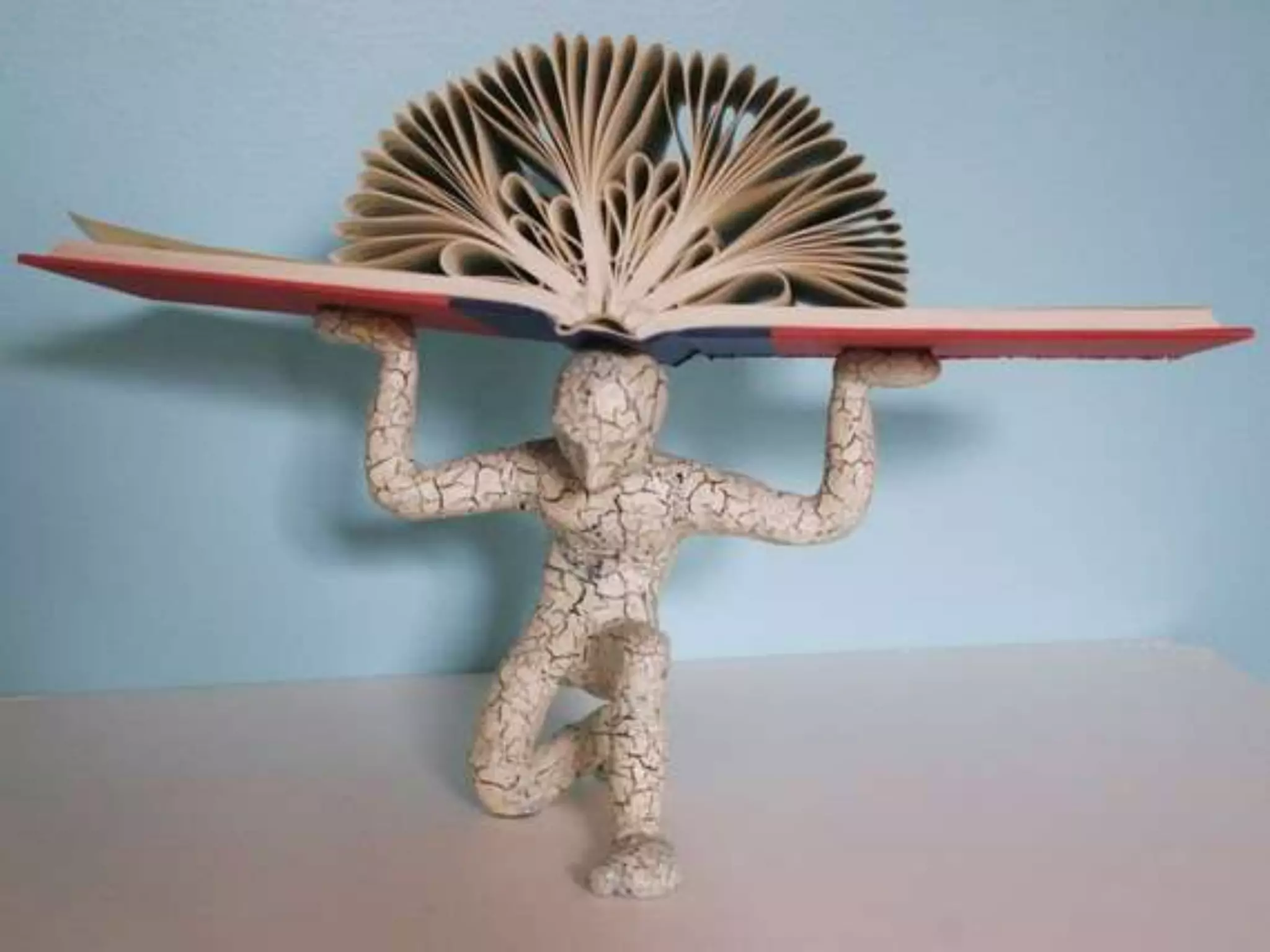 Contemplating Justice (Daniel Lai Kenjio, Book sculptures) | PPTX