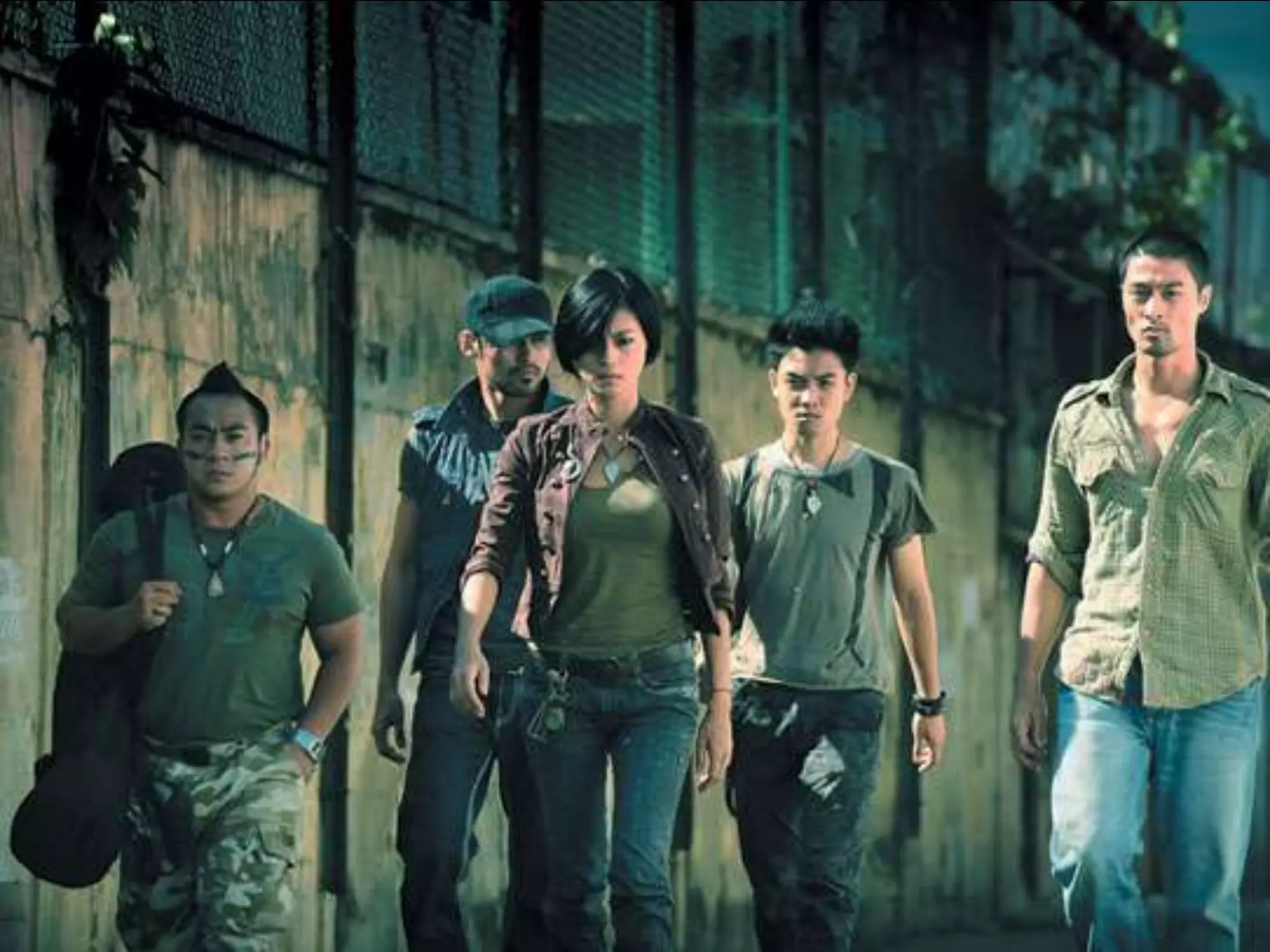 Deep undercover | PPTX