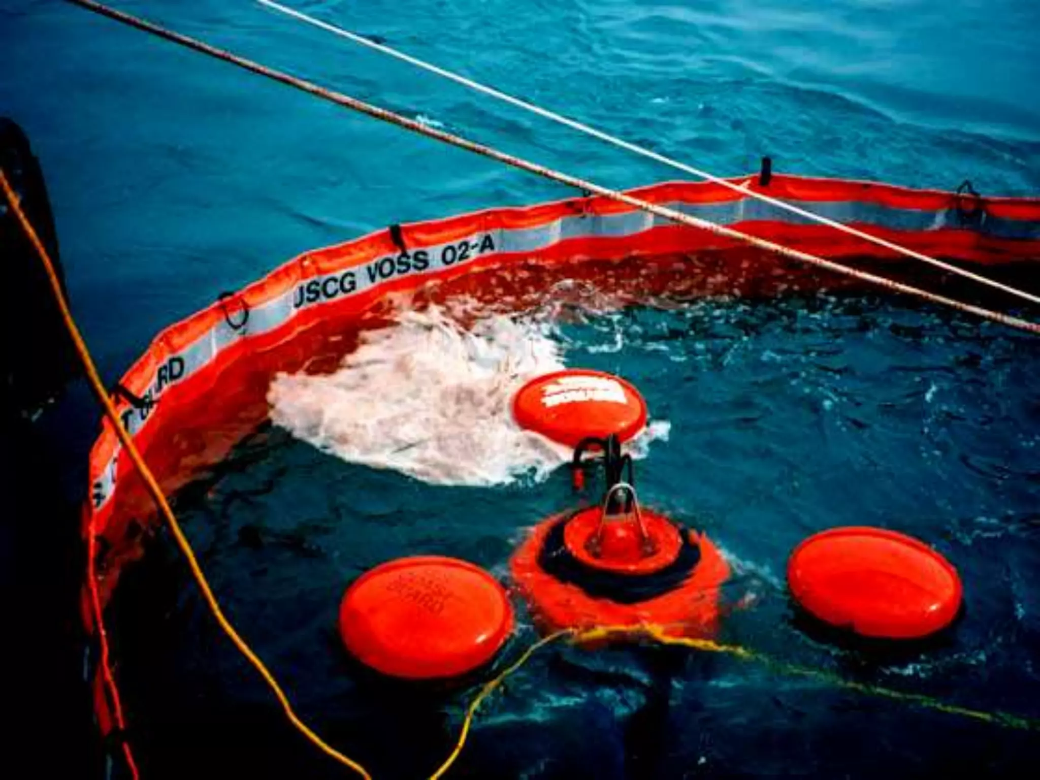 Deep water horizon oil spill | PPTX