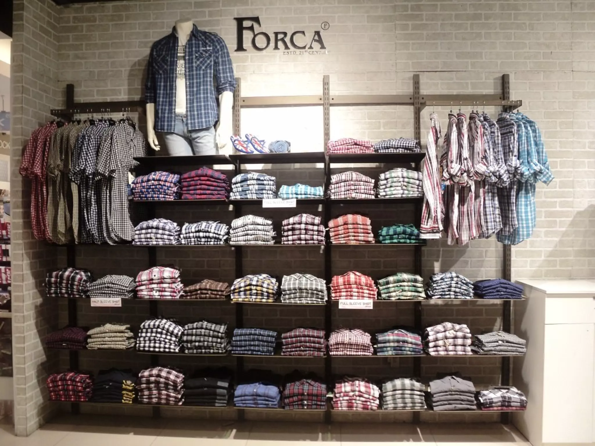Denim Wall Merchandising | PPT
