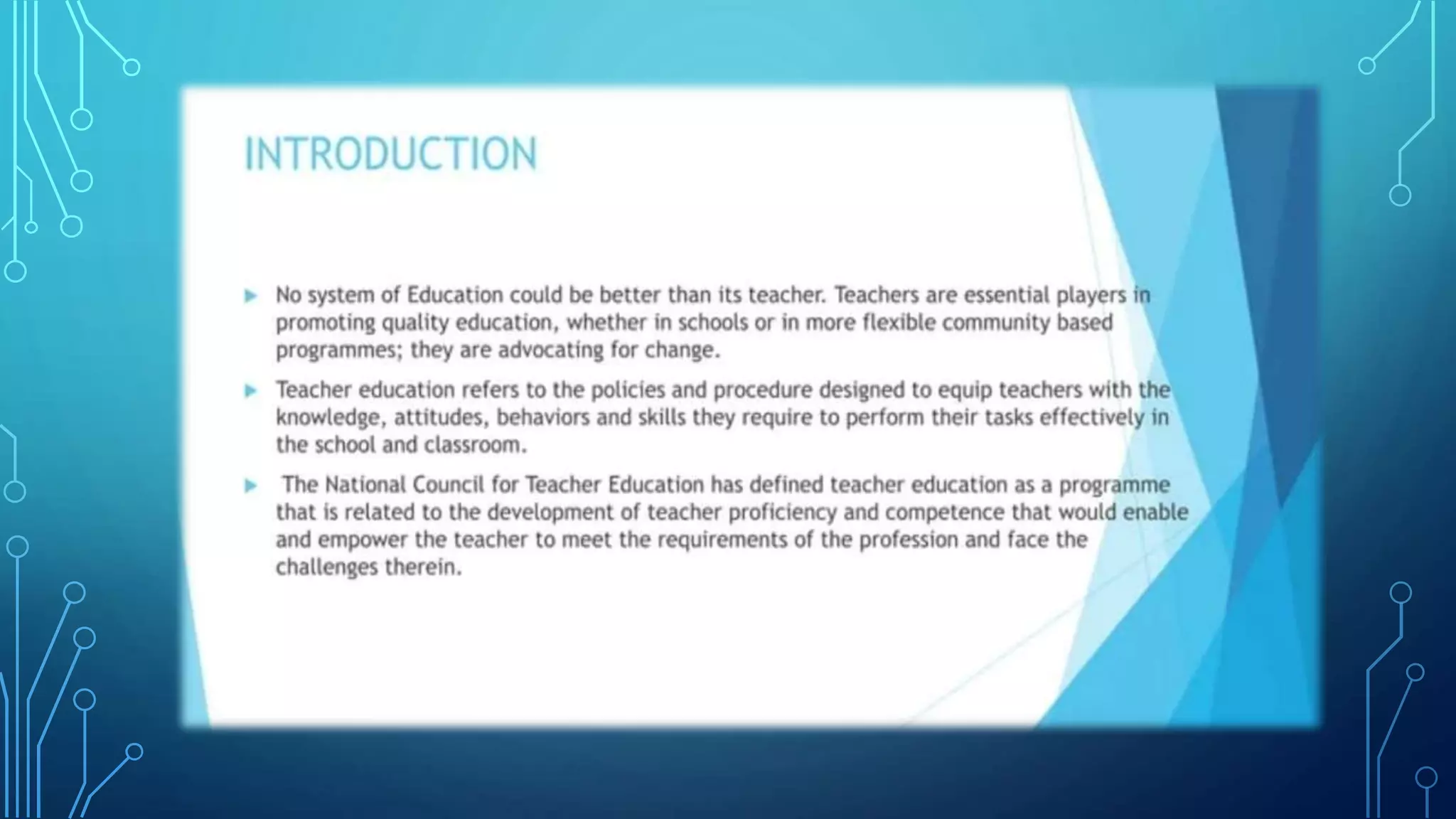 Development and problems of teacher education.pptx