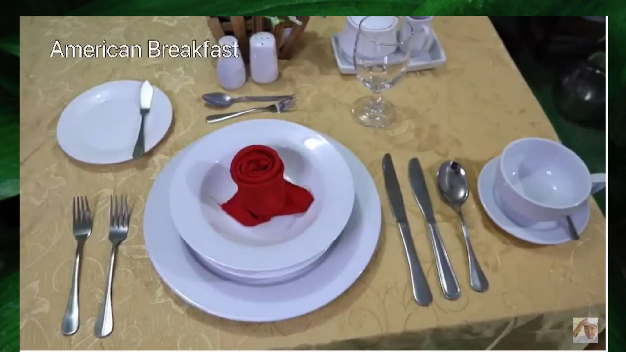 Different Styles of Table Set up in food bs | PPTX