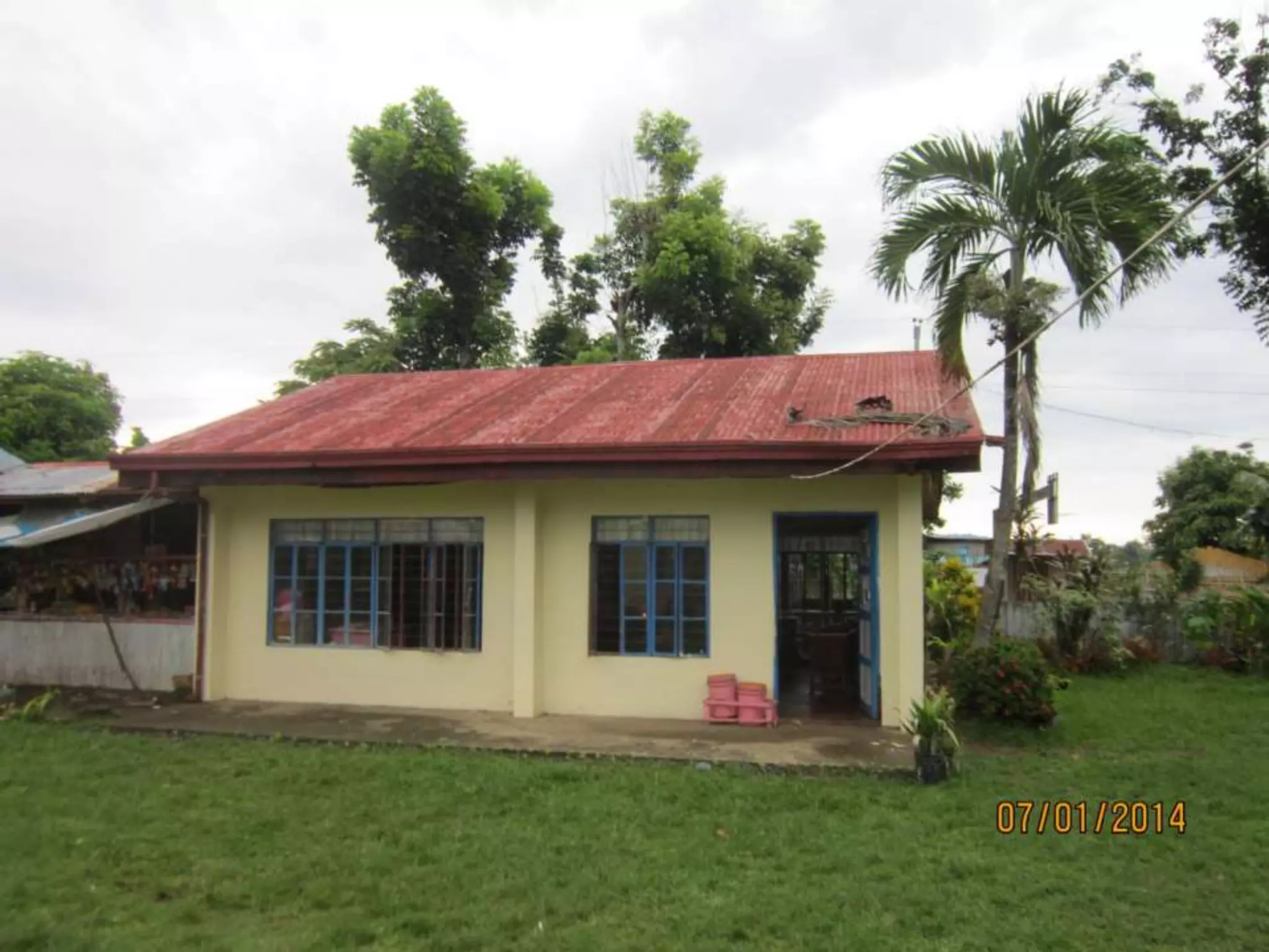 DIFF TYPES OF SCHOOL BUILDING.pptx