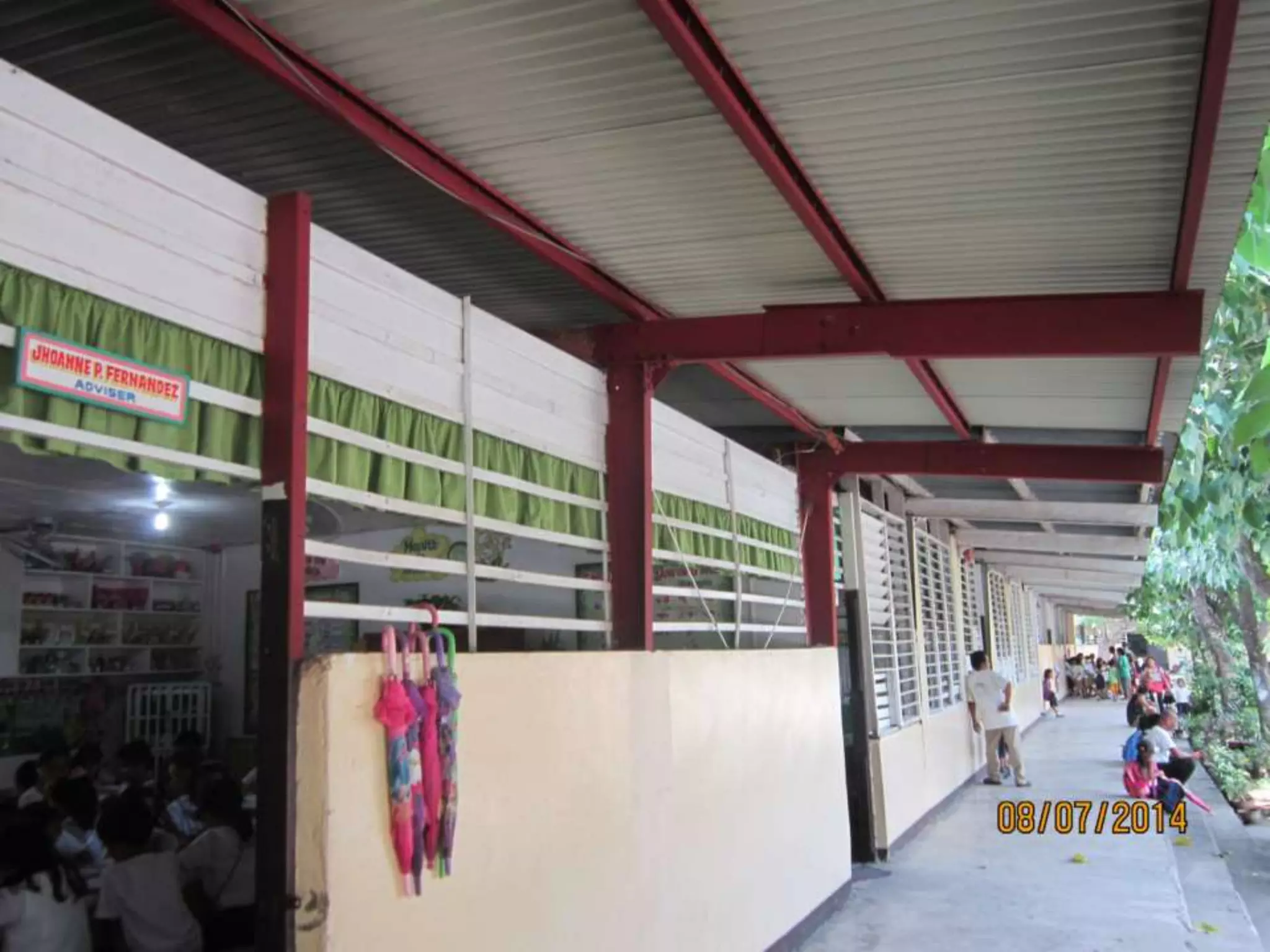 DIFF TYPES OF SCHOOL BUILDING.pptx