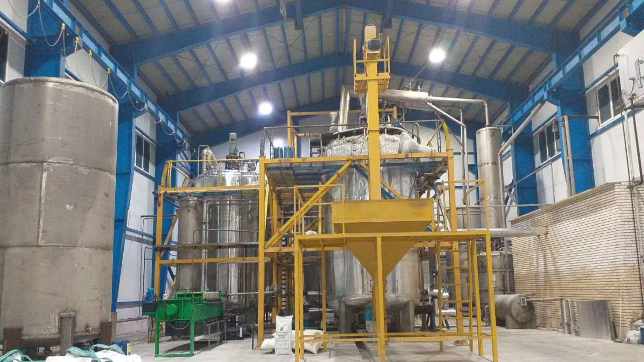 Dioctyl terephthalate production plant .process design and fabrication ...