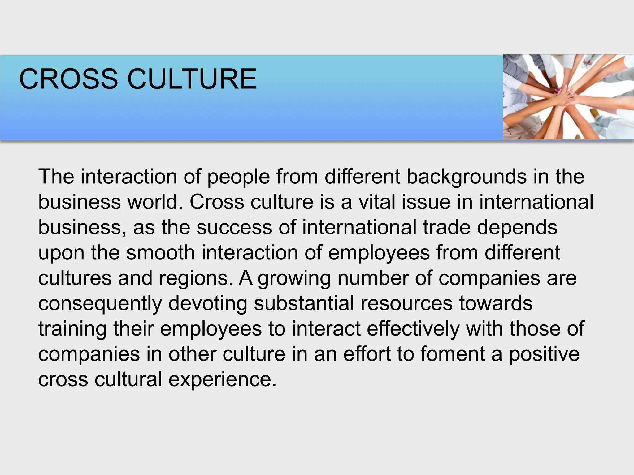 dokumen.tips_cross-cultural-communication-ppt-55948e319728e.pdf