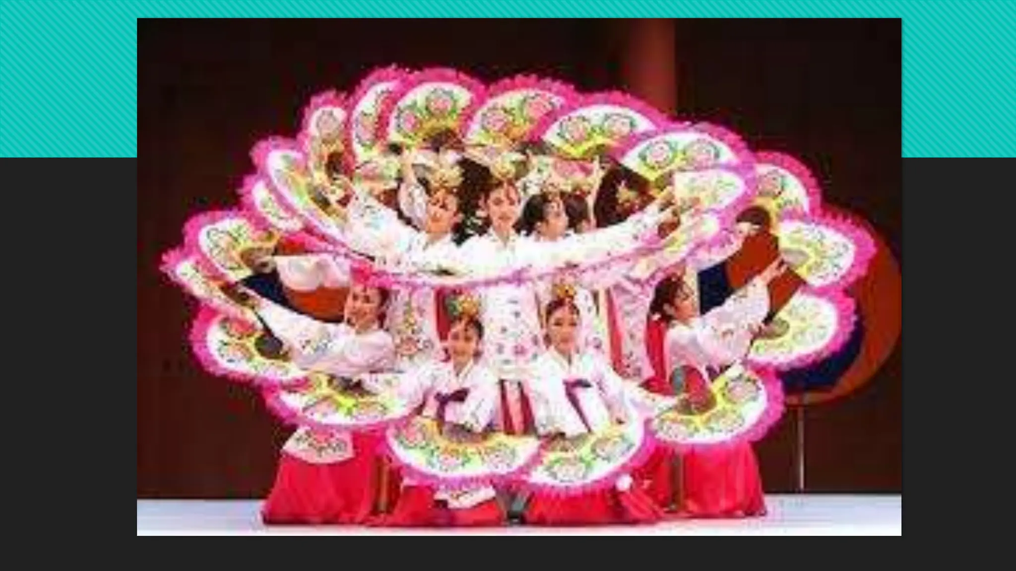 Pola Lantai Tari | PPT