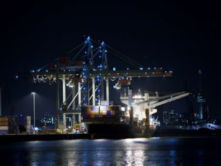 Eimskip Foto Presentation | PPTX