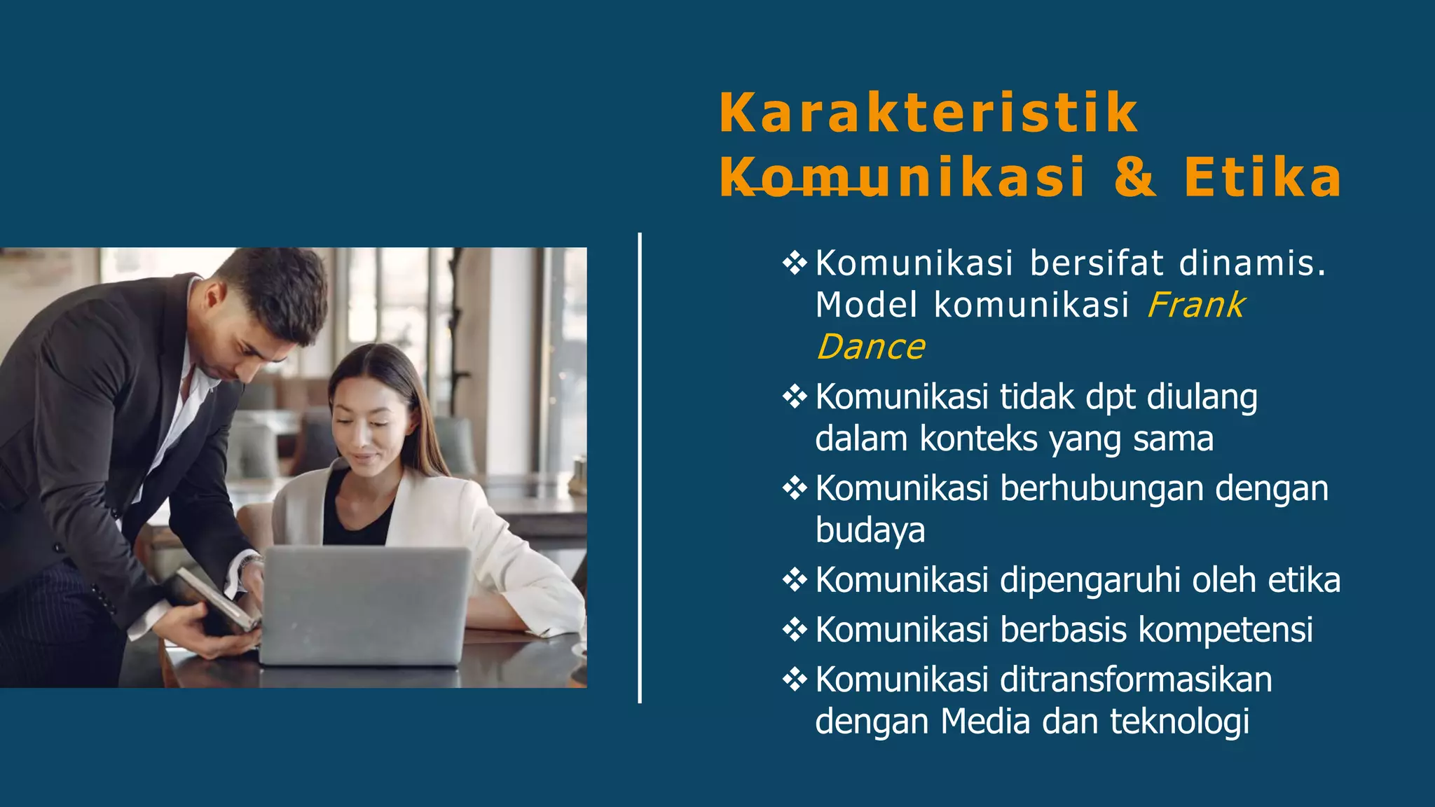 Etika Media Sosial.pptx