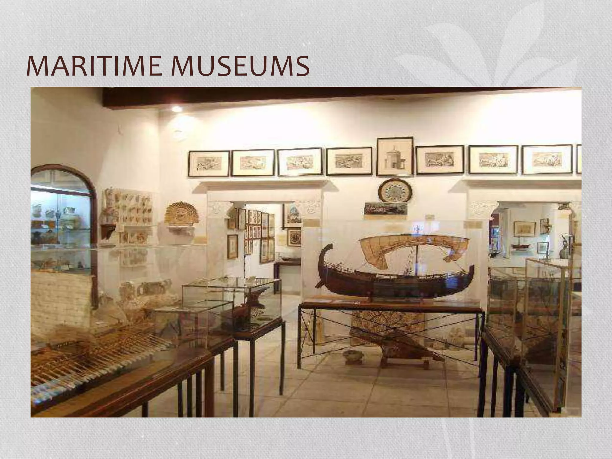 EXHIBITS AND MUSEUMS | PPTX