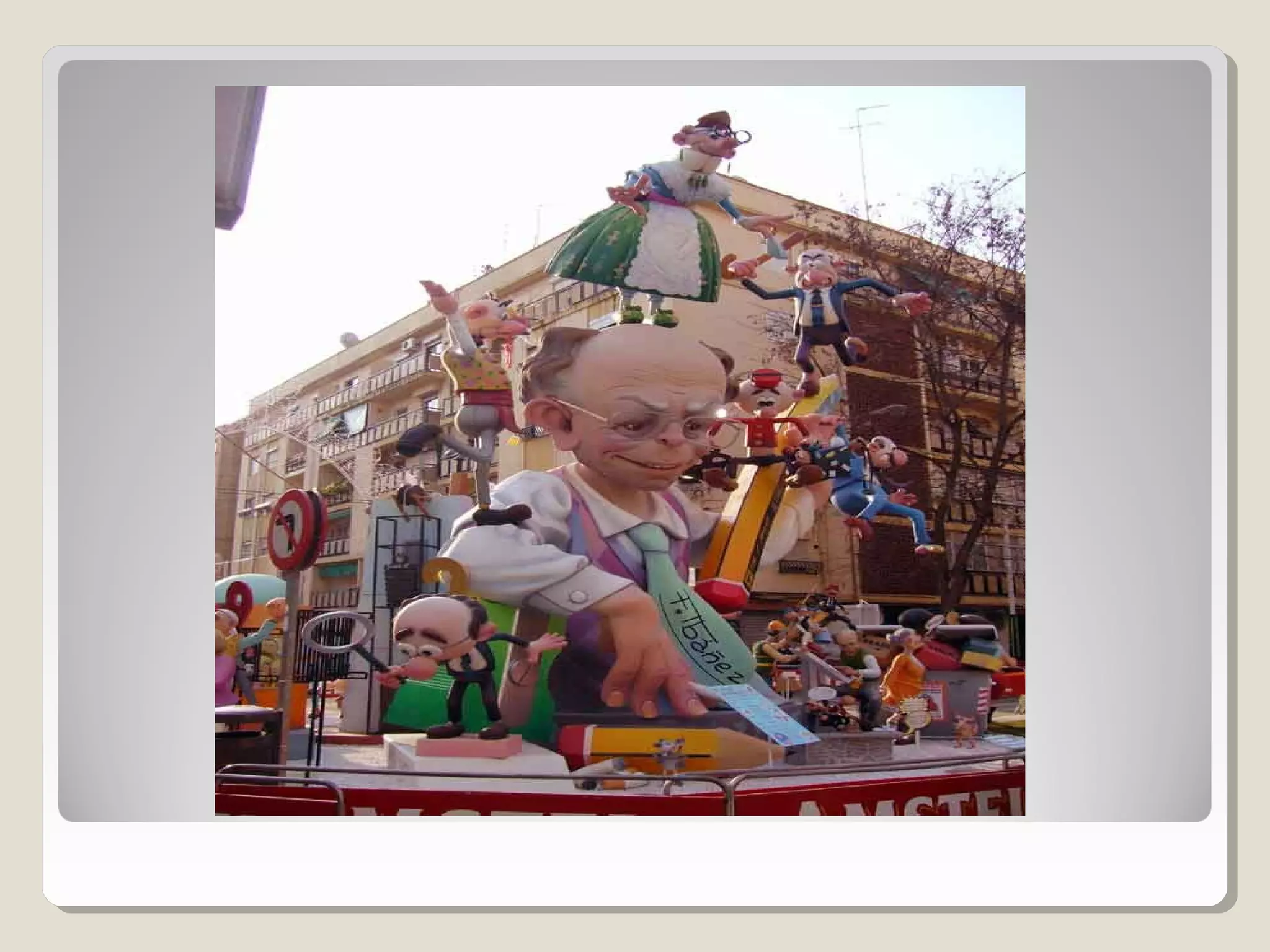 Fallas de valencia. Spanish tradition | PPT