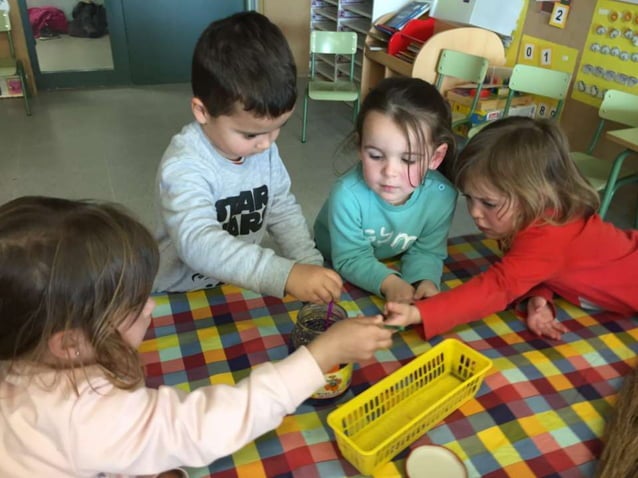 Fem un encanteri de la felicitat | PPTX