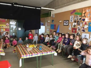 Fem un encanteri de la felicitat | PPTX