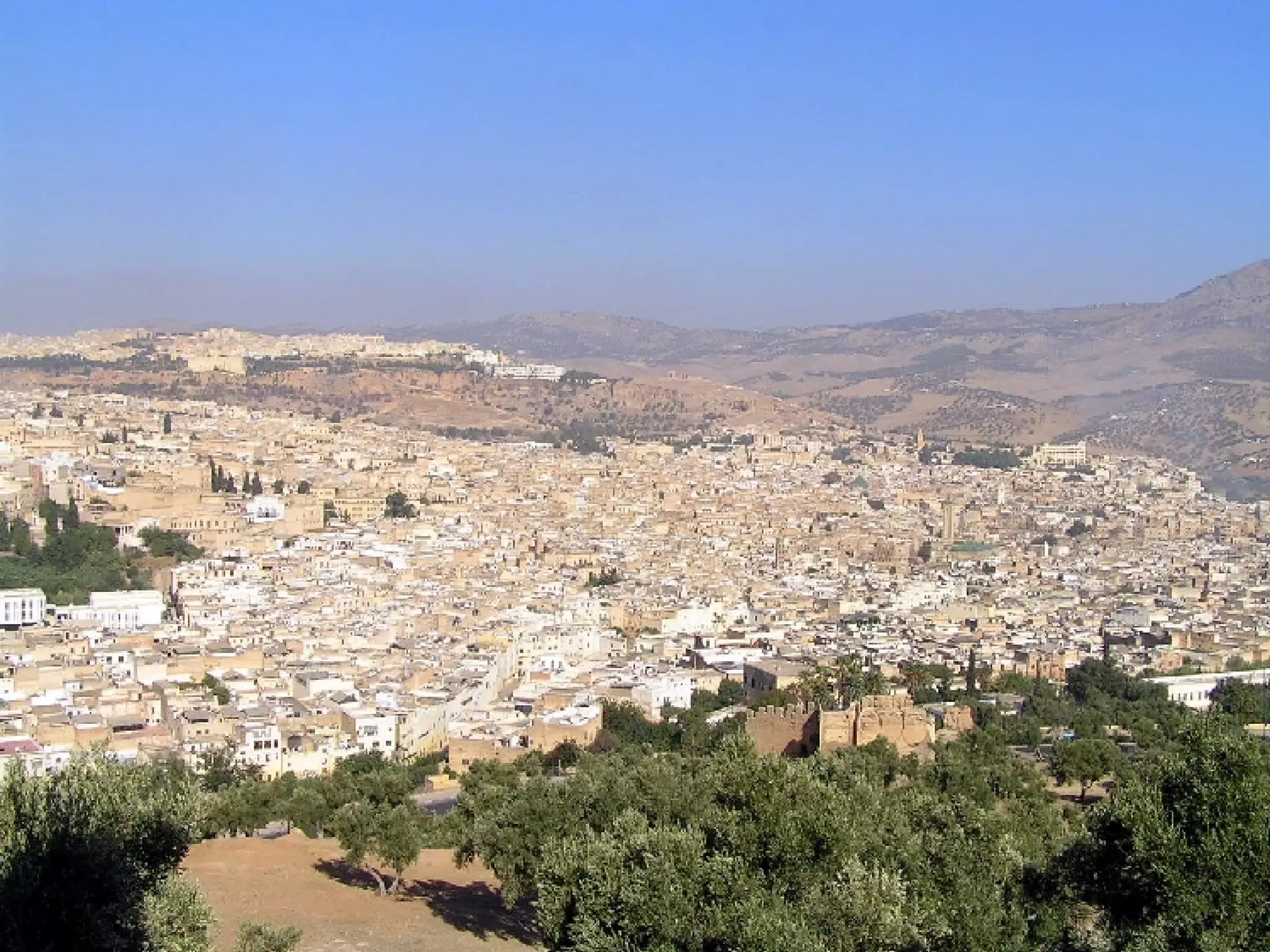 Living the colors of Fez | PPT