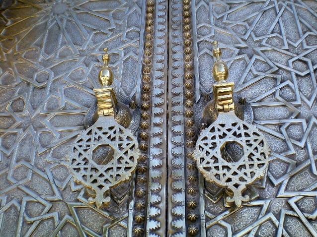 Living the colors of Fez | PPT