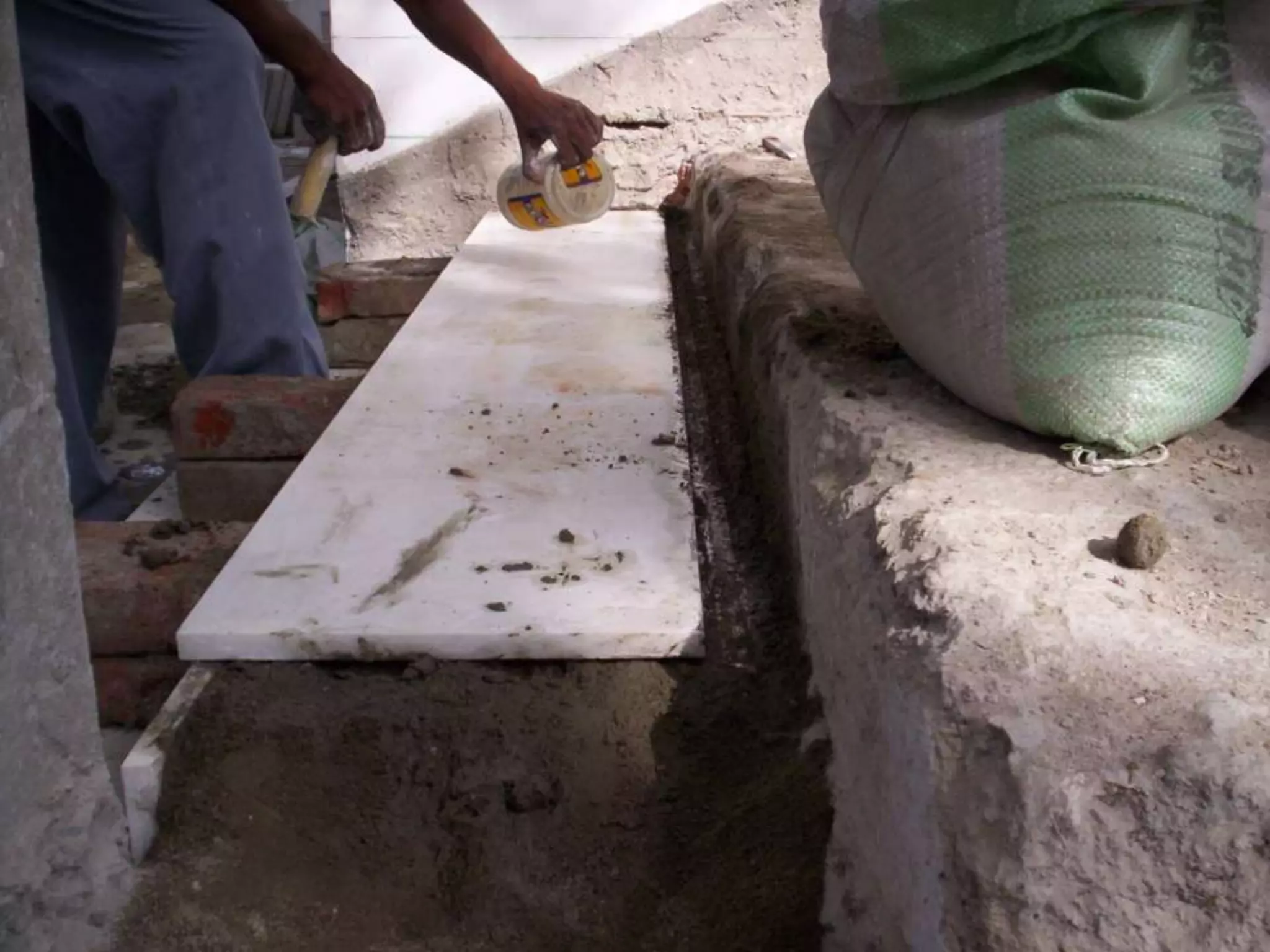 FLOOR FINISHES AND COVERINGS | PPT