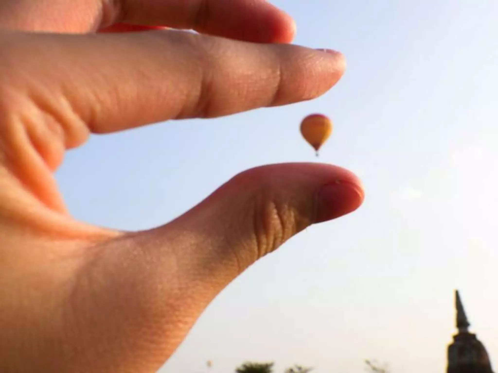 Forced perspective (v.m.) | PPT