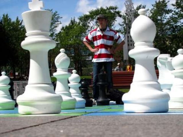 Forced perspective (v.m.) | PPT