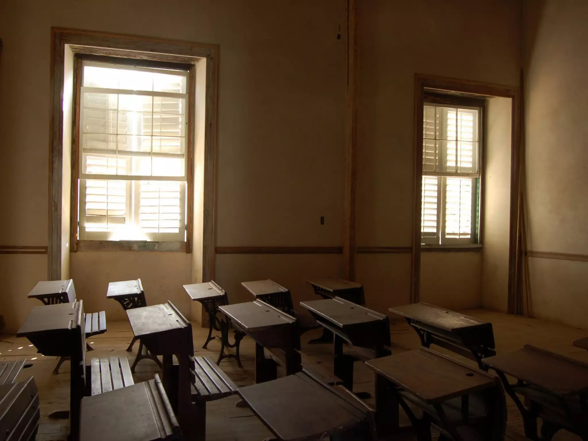 "Forgotten" Background | PPT