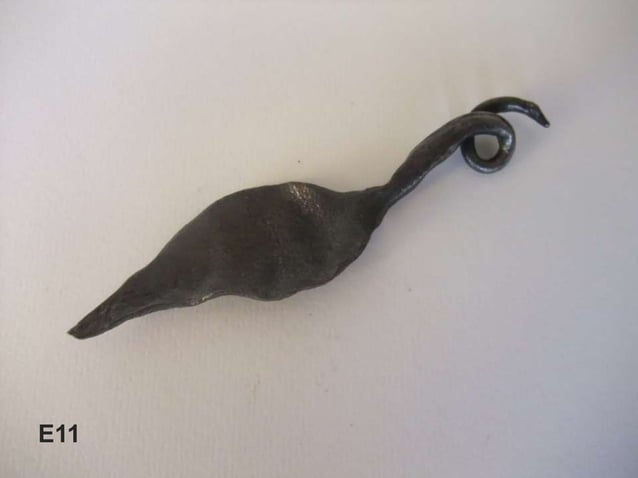 William Morris Artist in Residence Research | PPTX | Arts and Crafts ...