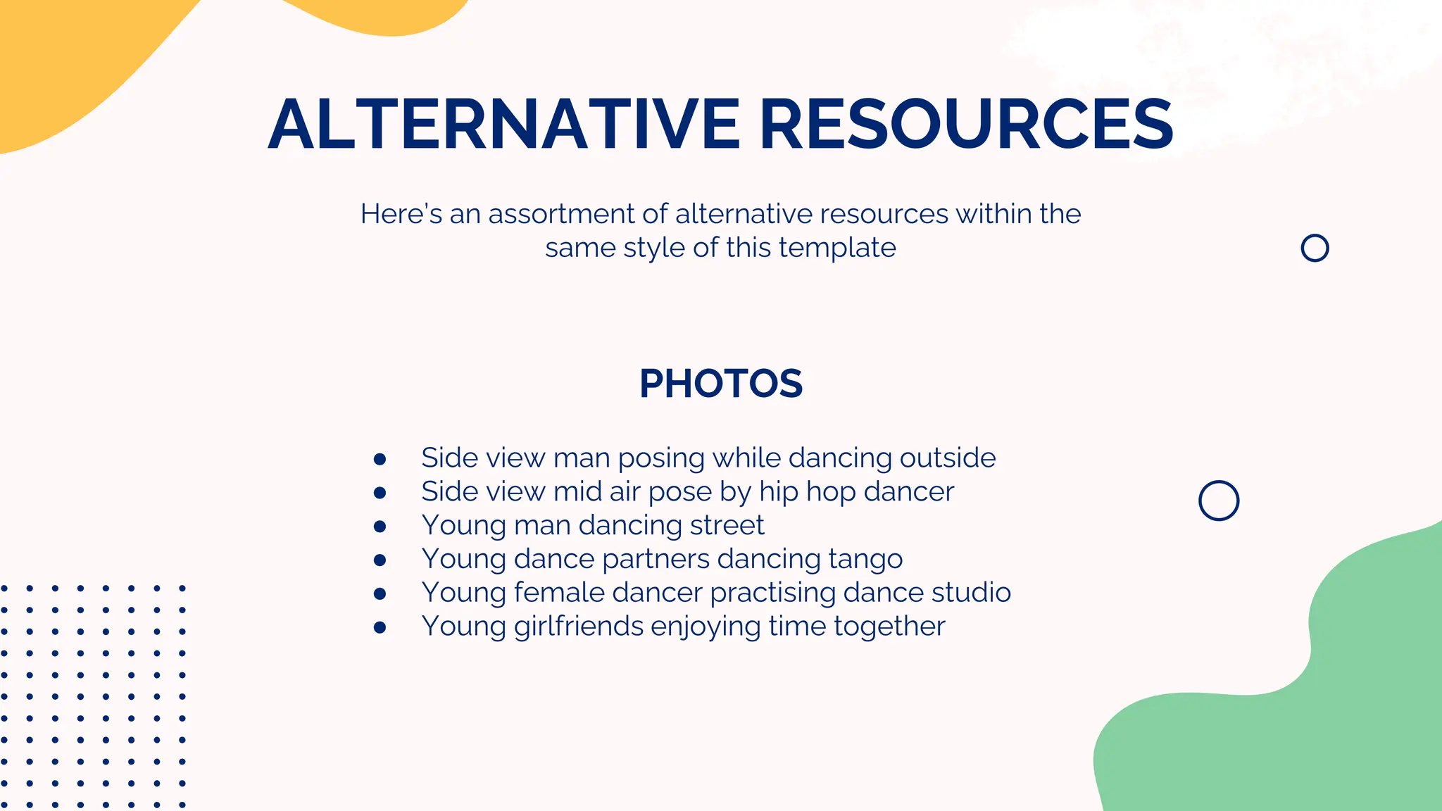 Freelance Community Manager Portfolio by Slidesgo.pptx