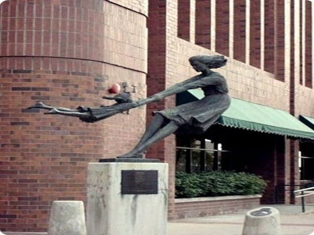 Funny Statue | PPT