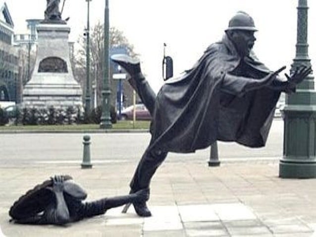 Funny Statue | PPT