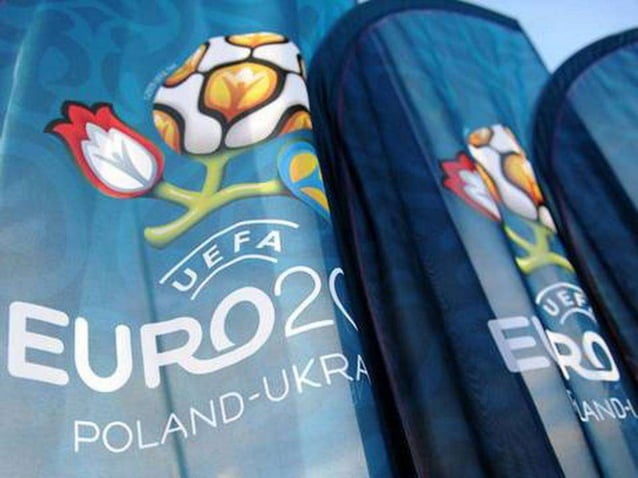 Glamour of UEFA EURO 2012 – selected stunning images and effects of ...