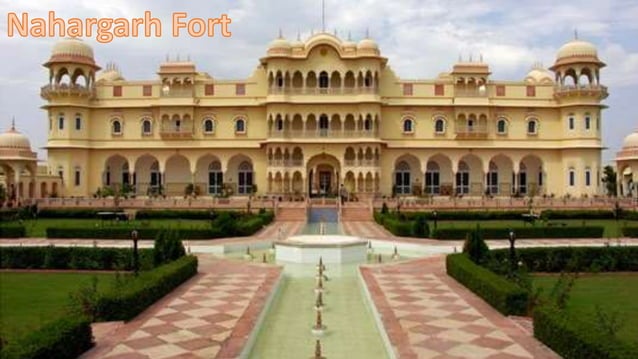 10 places you must visit of Golden Triangle Tour | PPT