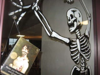 October BW Library Display | PPTX