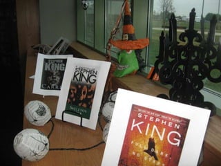 October BW Library Display | PPTX