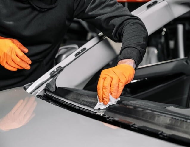 Hightechautoglass.pdf