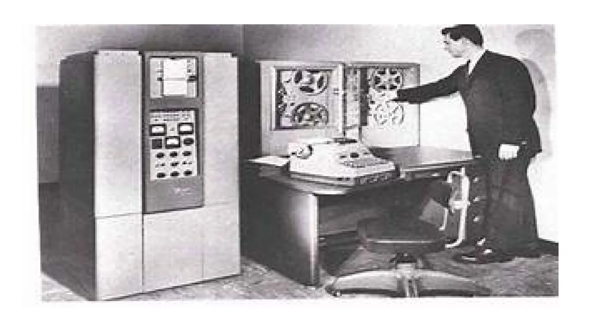 historyofcomputer-20041bwhwhwh8071313.pptx