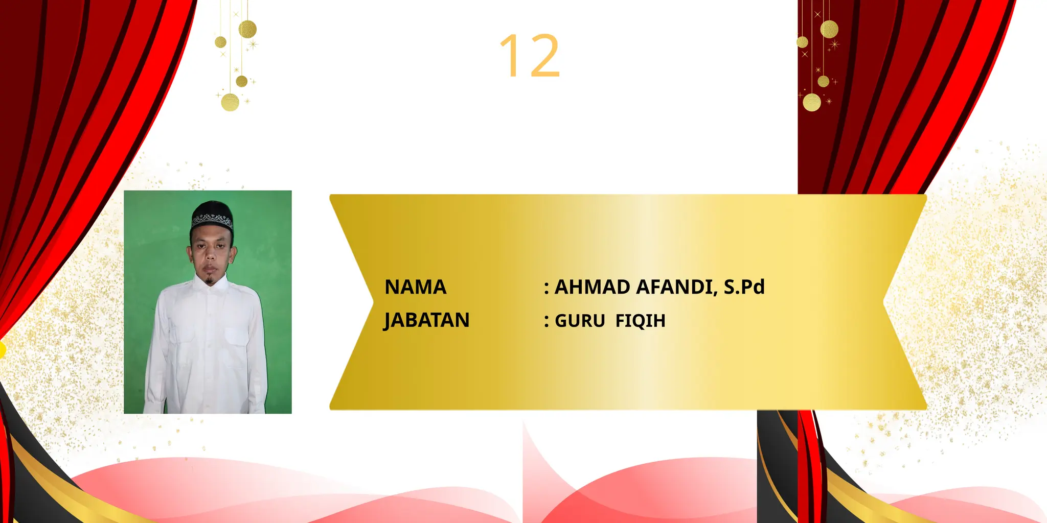 Hitam dan Emas Elegan Perayaan Wisuda Banner.pptx