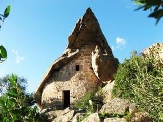 H kαθημερινη ζωη στη μεσαιωνικη ευρωπη | PPT