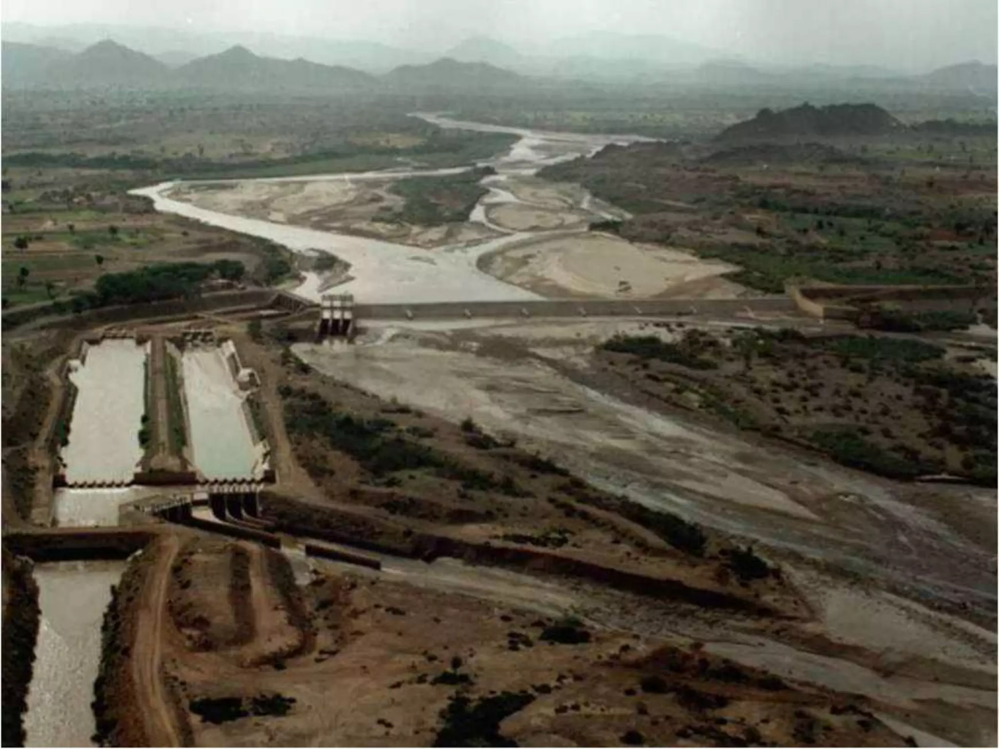 Hydrogeology of arid & semi arid zones of india | PPTX