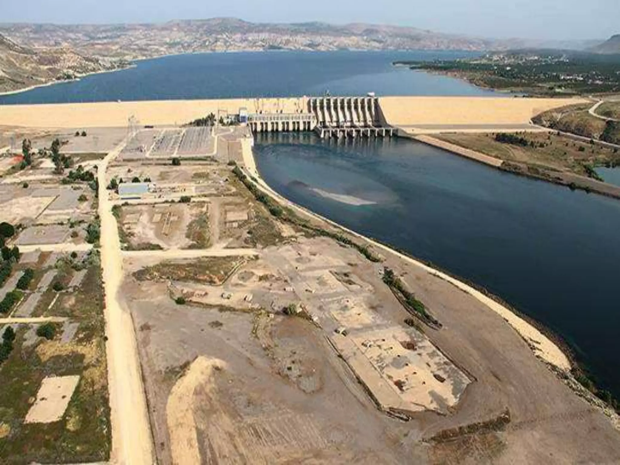 Hydropower and wind power in Turkey by Kaan | PPT