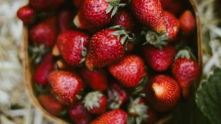 ICE Breaker - Guess the Picture.pptx