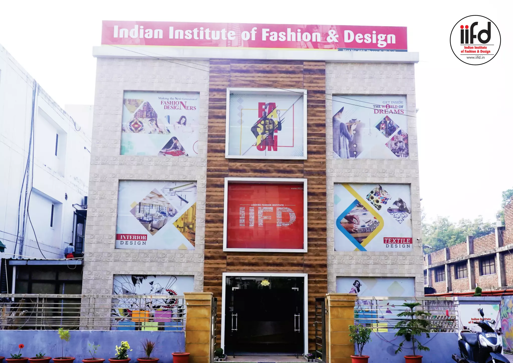 IIFD - Indian Institute of Fashion & Design.pdf