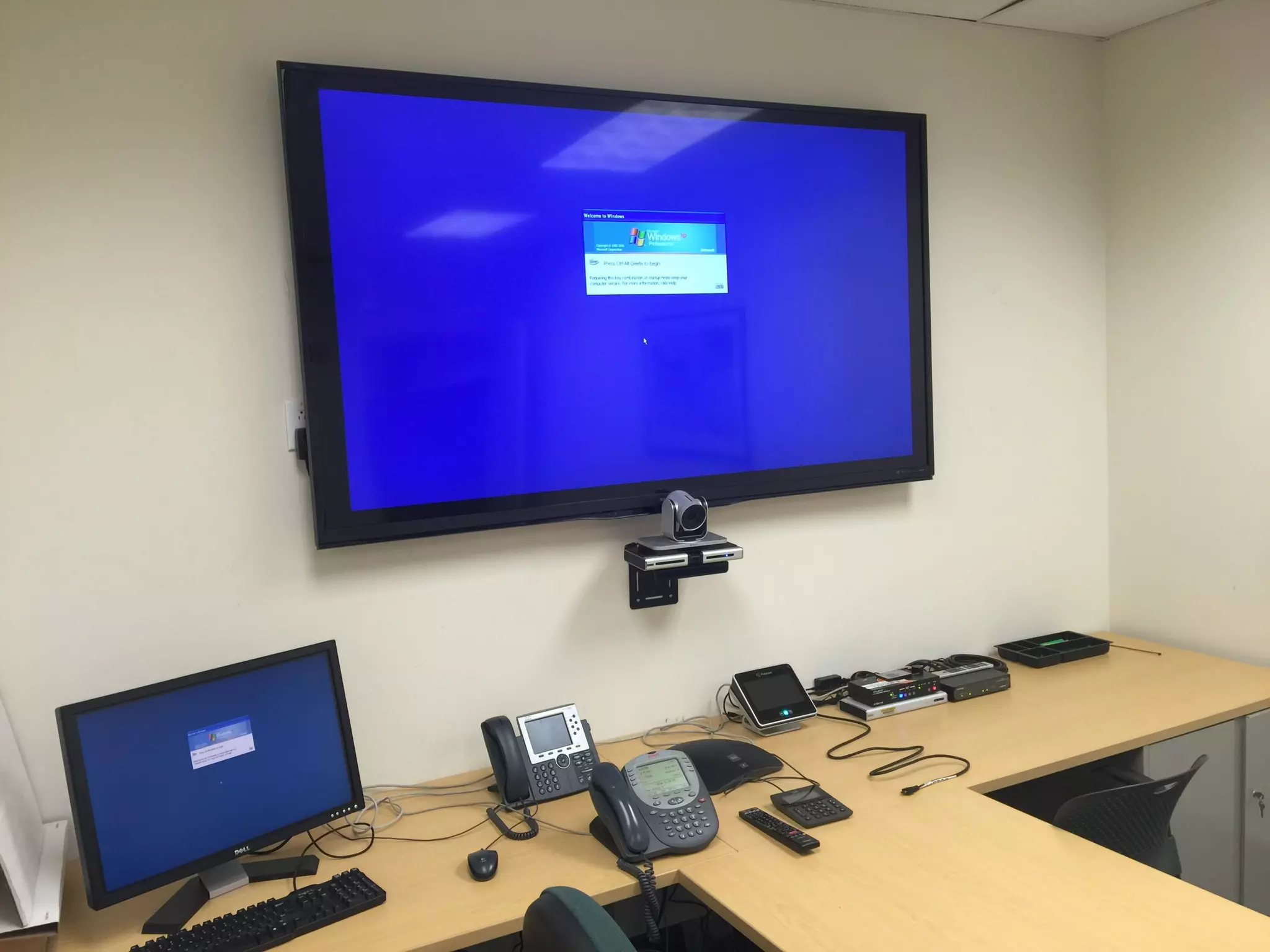 80" Monitor Side View | PPT