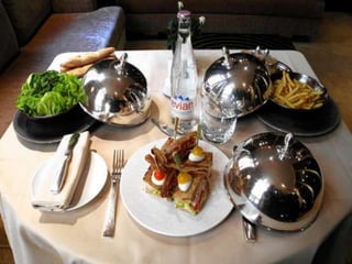 In-room dining service | PPTX