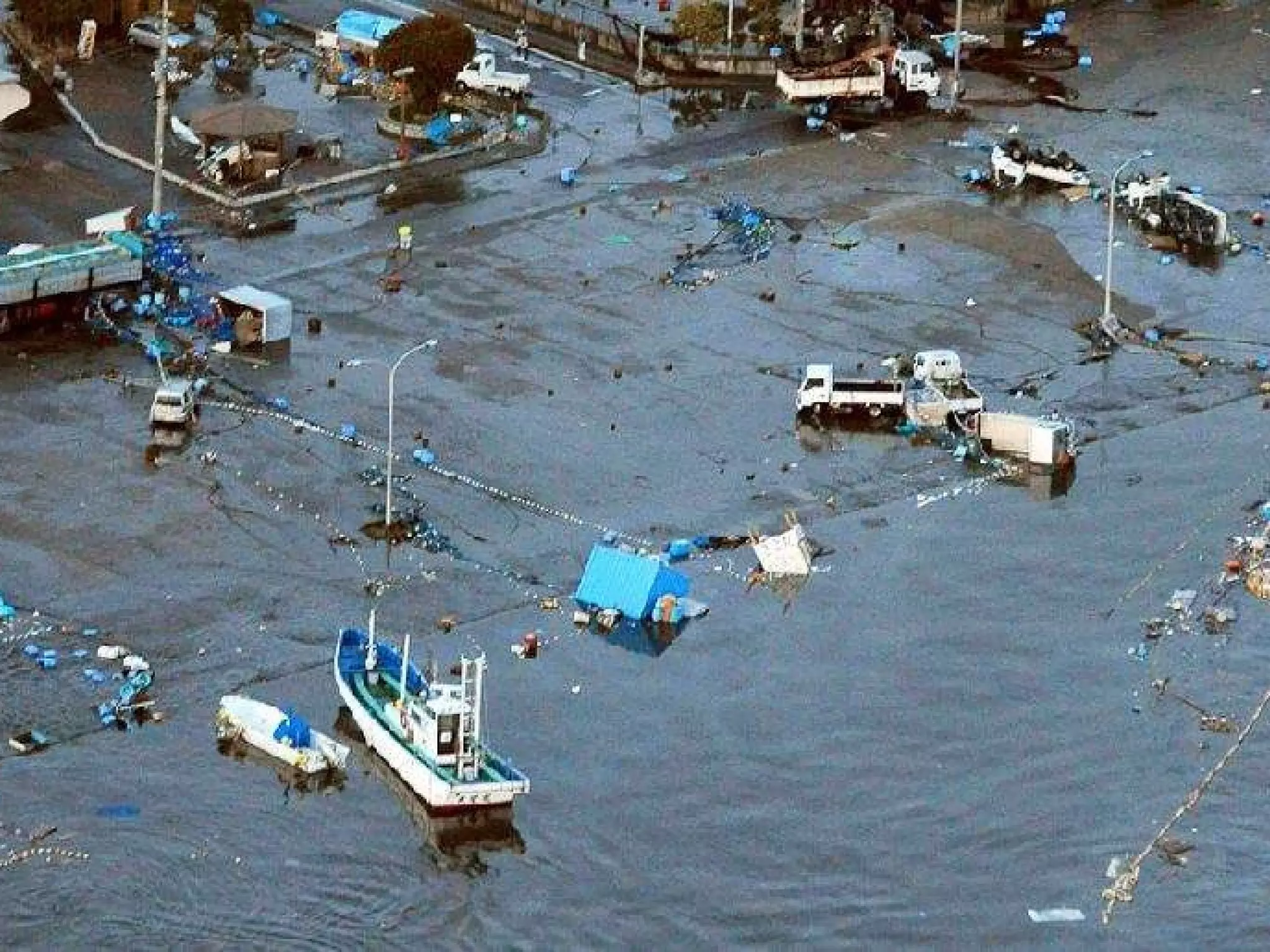 Japan tsunami, Japán cunami | PPS