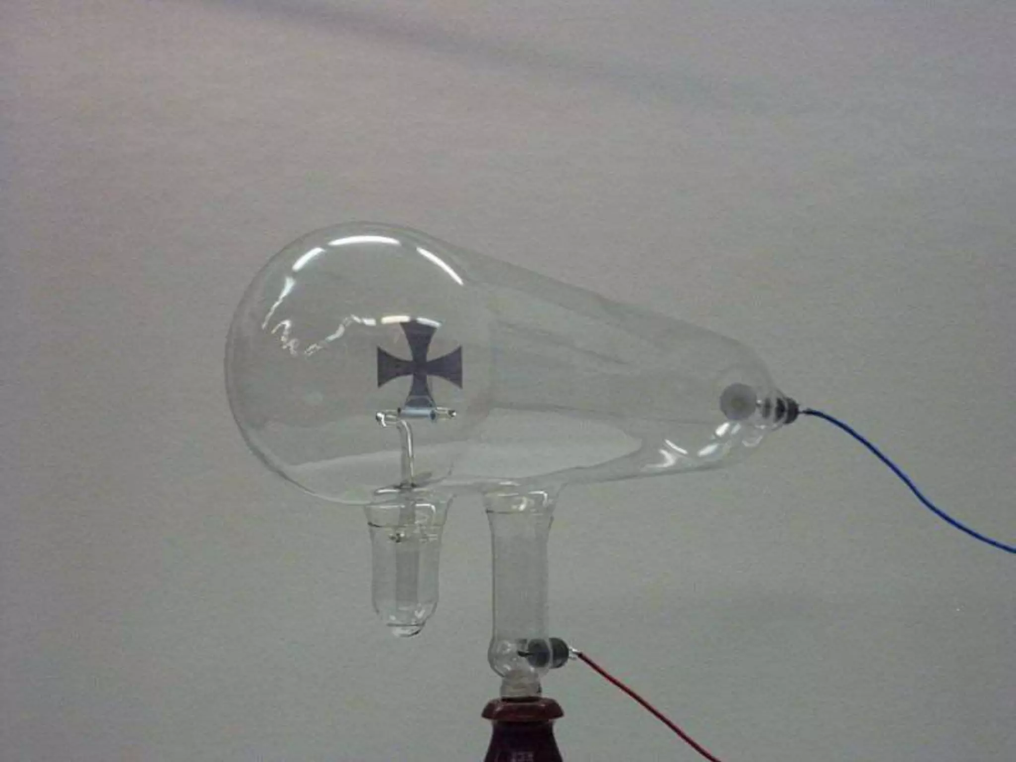 Jj thomson experiment (1897) | PPTX