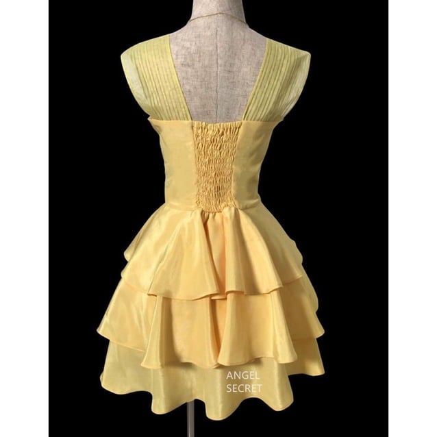 BM21 BELLE 2017 YELLOW DRESS DISNEYBOUND | PDF