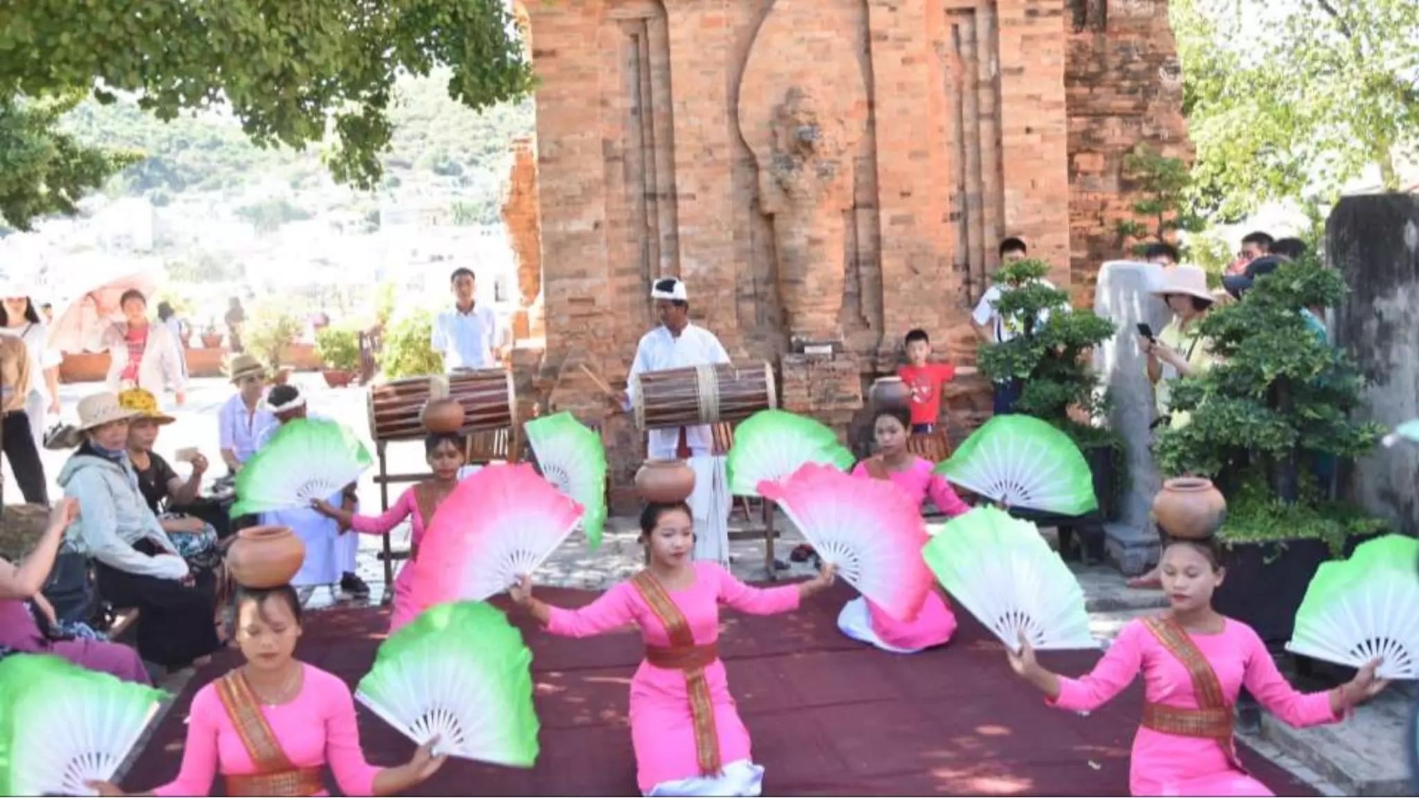 Kerajaan Melayu Champa Nha Trang | PPTX